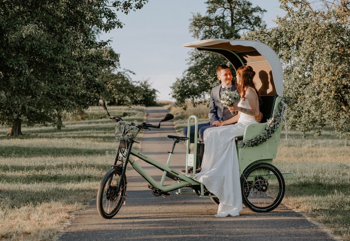 E-Rikscha – Für Senior:innen, romantische Events & grüne Mobilität