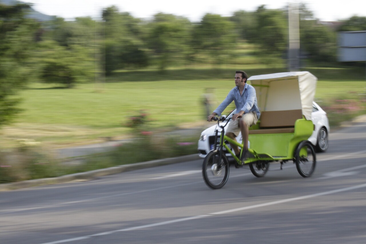E-Rikscha – Für Senior:innen, romantische Events & grüne Mobilität